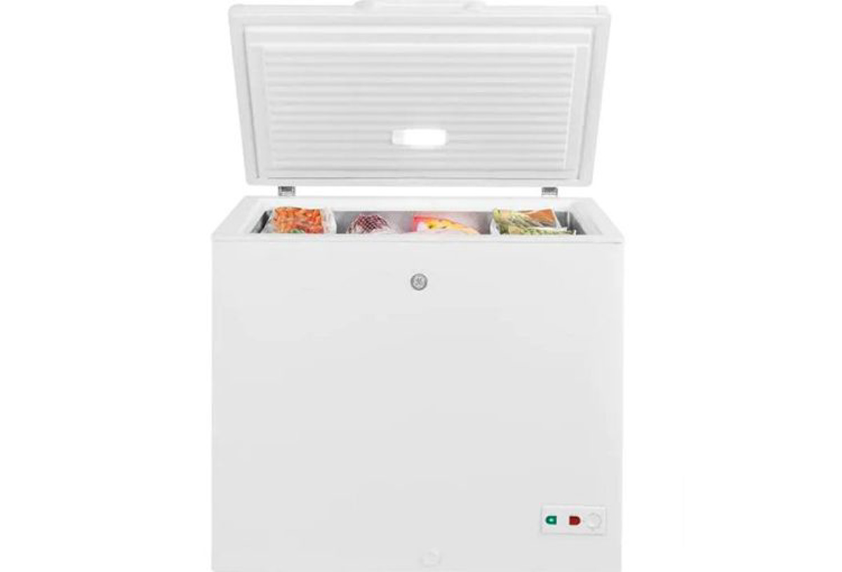 Buy GE 9' CF Chest Freezer - Part# FCM9SRWW | Badcock & More